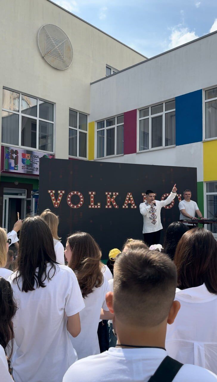 У День Захисту дітей VOLKANOV зустрівся зі школярами - Life - StopCor