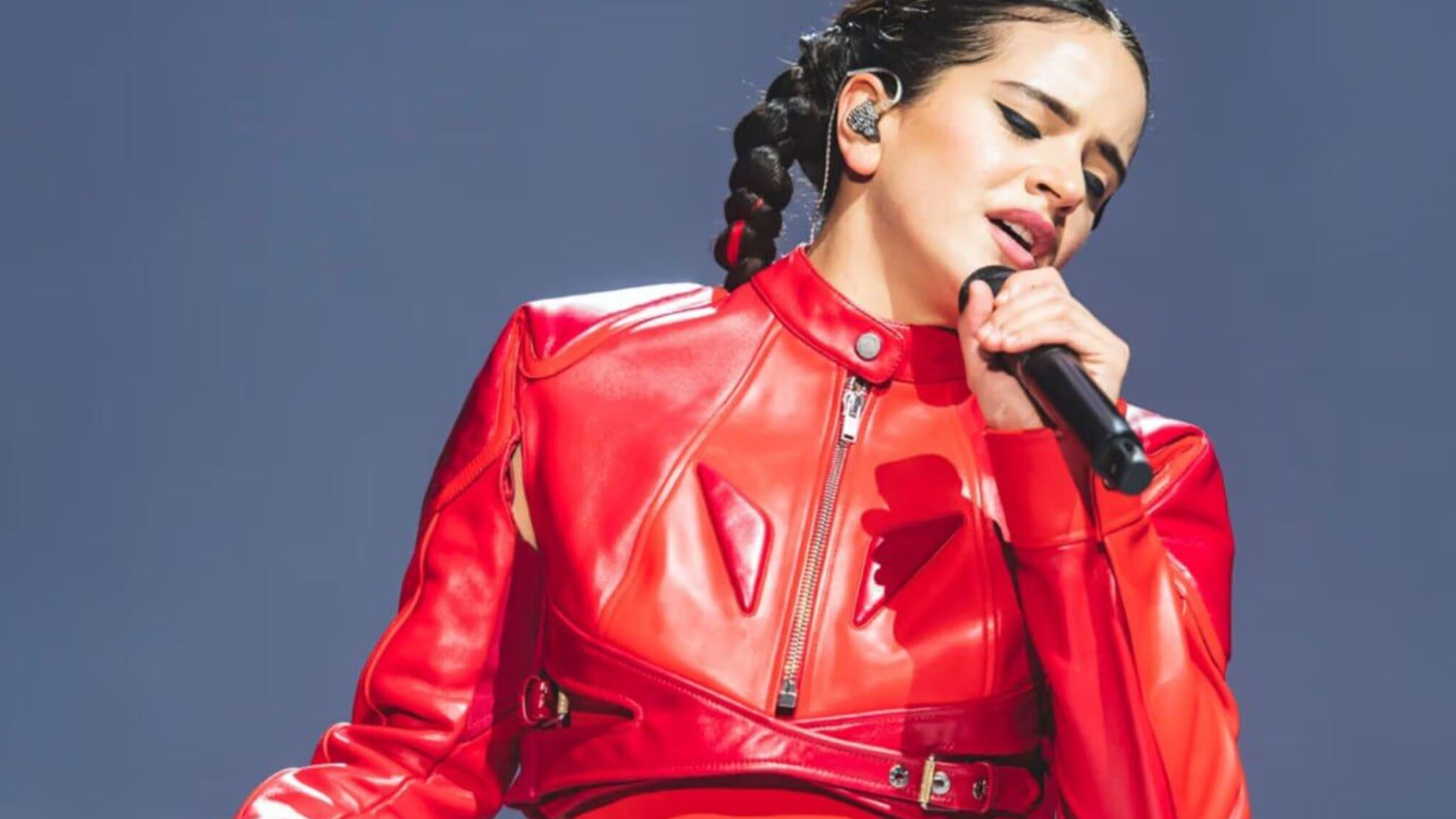 Rosalía дебютувала у топ-10 Billboard 200 з альбомом LUX - Шоу-бізнес - StopCor