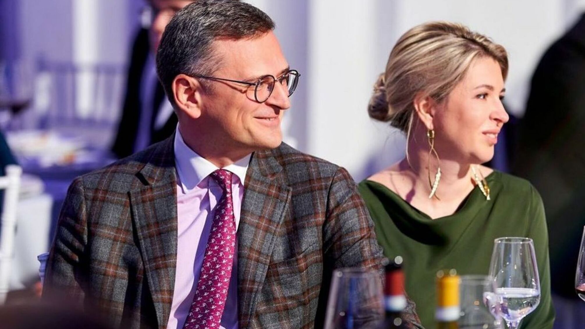 Кохана ексміністра Кулеби розповіла про досвід прийомних хвостиків в родині - Life - StopCor