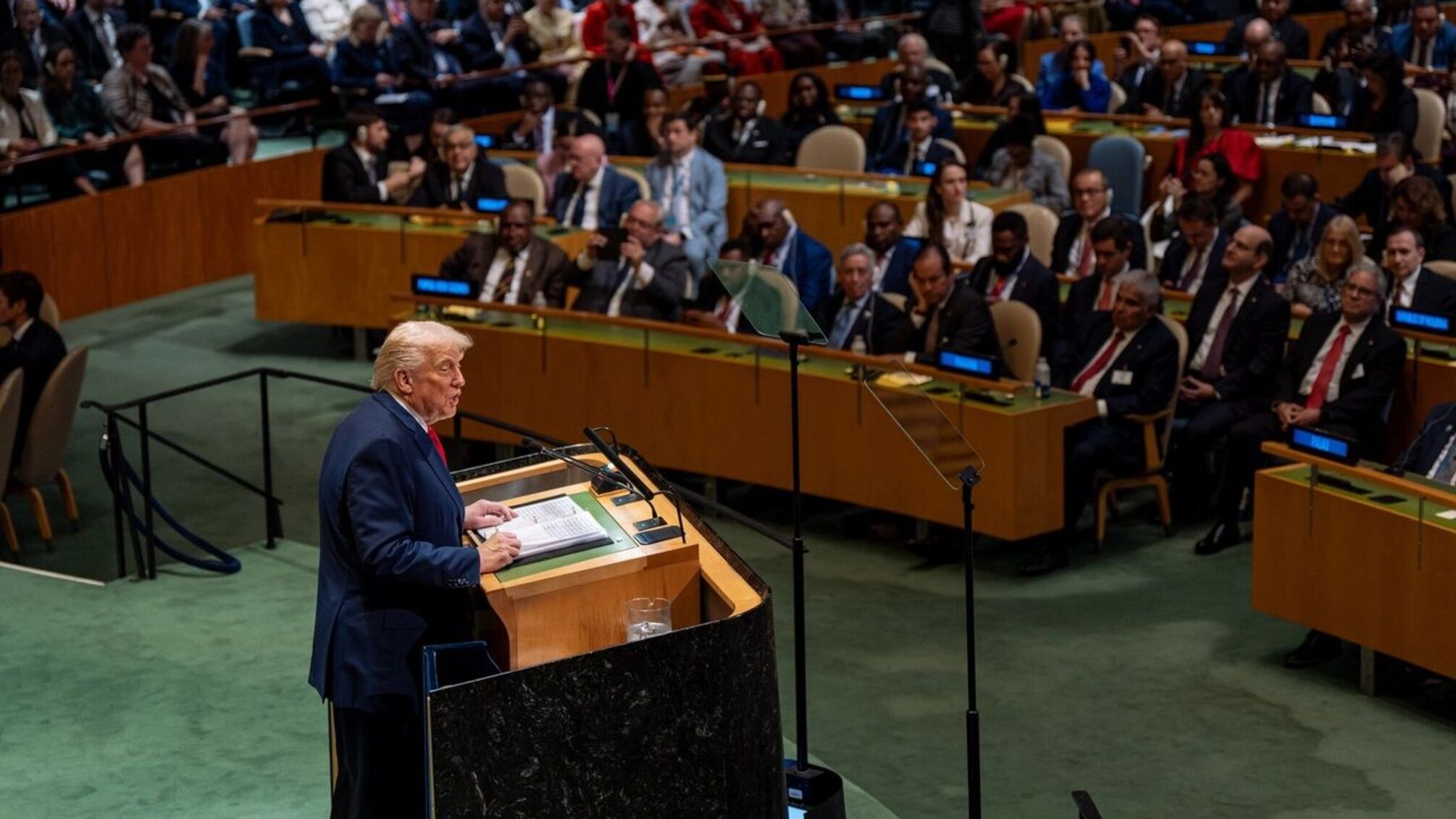 ''Українці мають забиратися'': у Польщі пасажир напав на жінку через мову